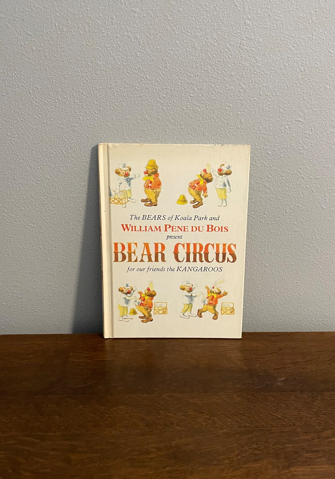 1971 Weekly Reader Book Club Edition of Bear Circus by William Pene Du ...