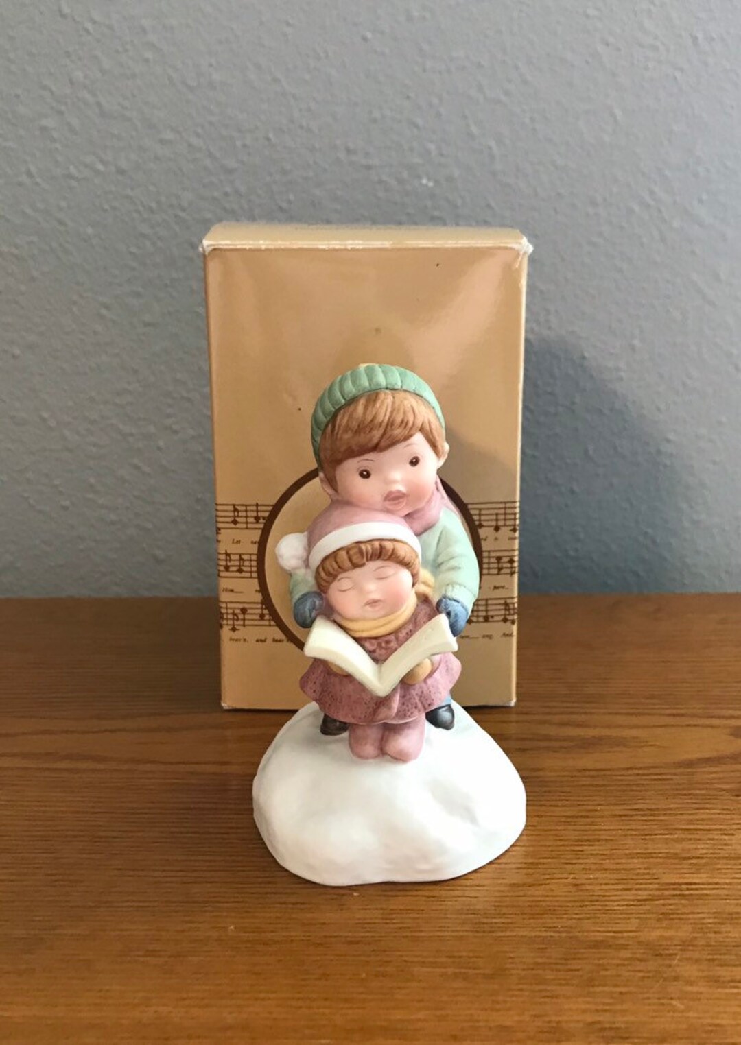 1985 Avon "joy to the World" Hand Painted Porcelain Musical Figurine in ...