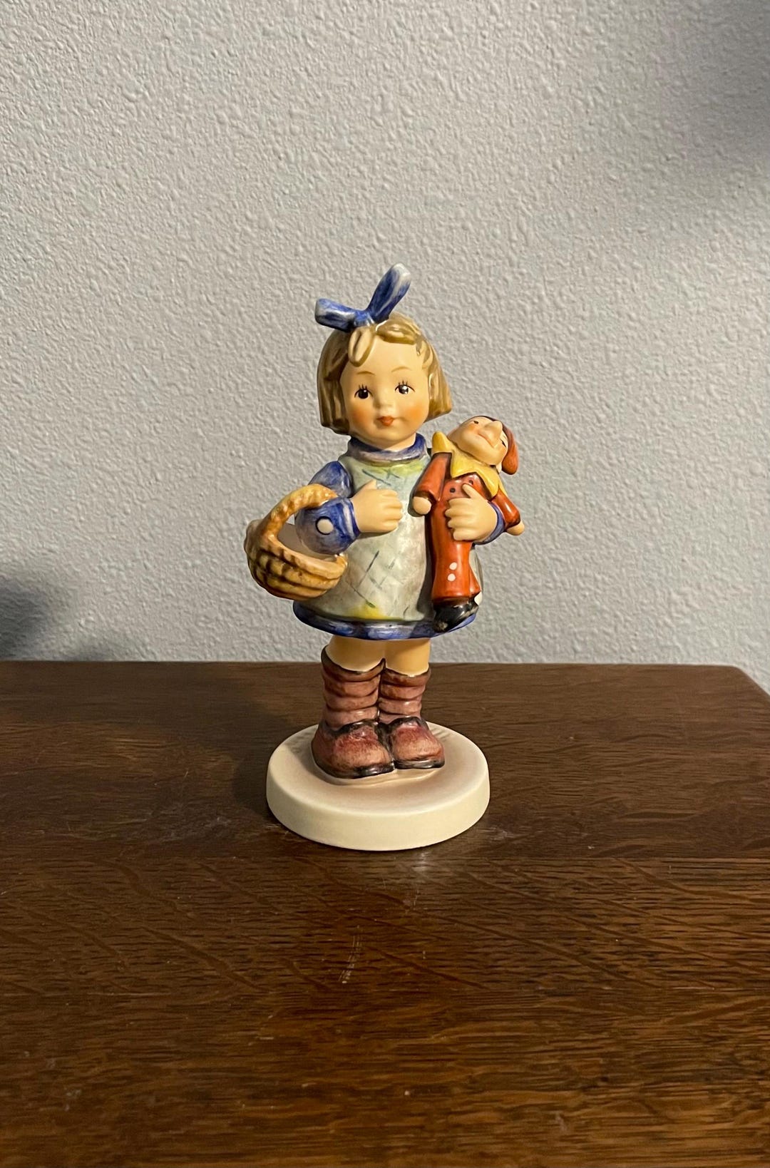 1981 Hummel Special Edition No. 7 “what Now” Gobel Collectors Club ...