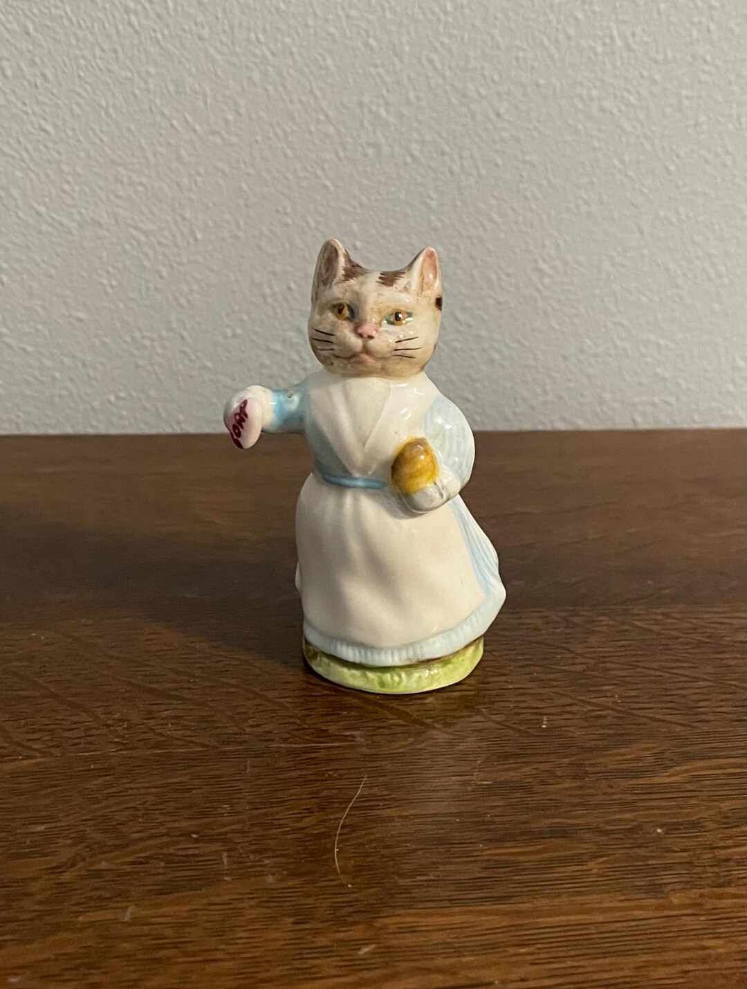 Tabitha Twitchitt- Beatrix Potter Figurine- Beswick, England, Copyright ...