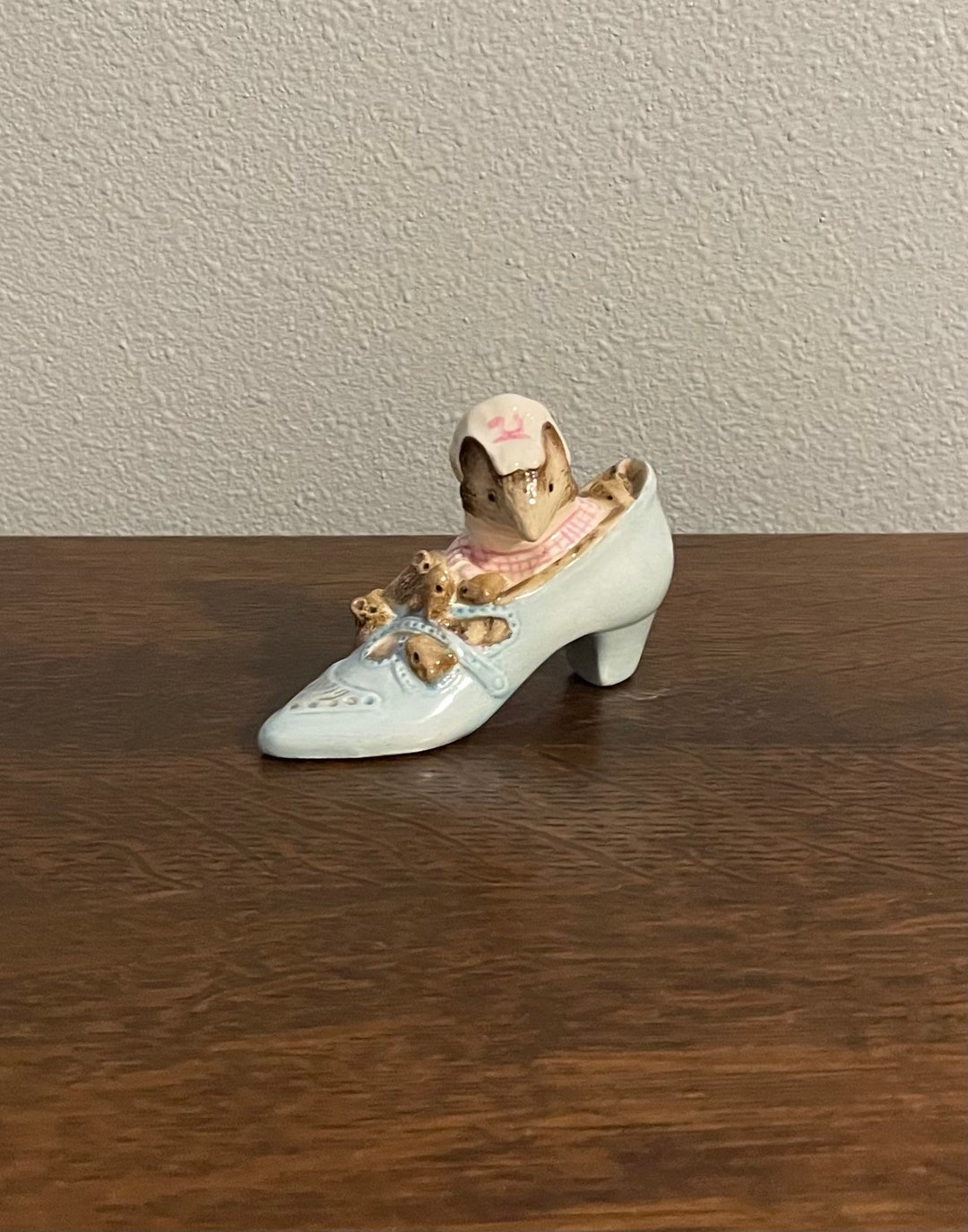 The Old Woman Who Lived in a Shoe- Beatrix Potter Figurine- Royal ...