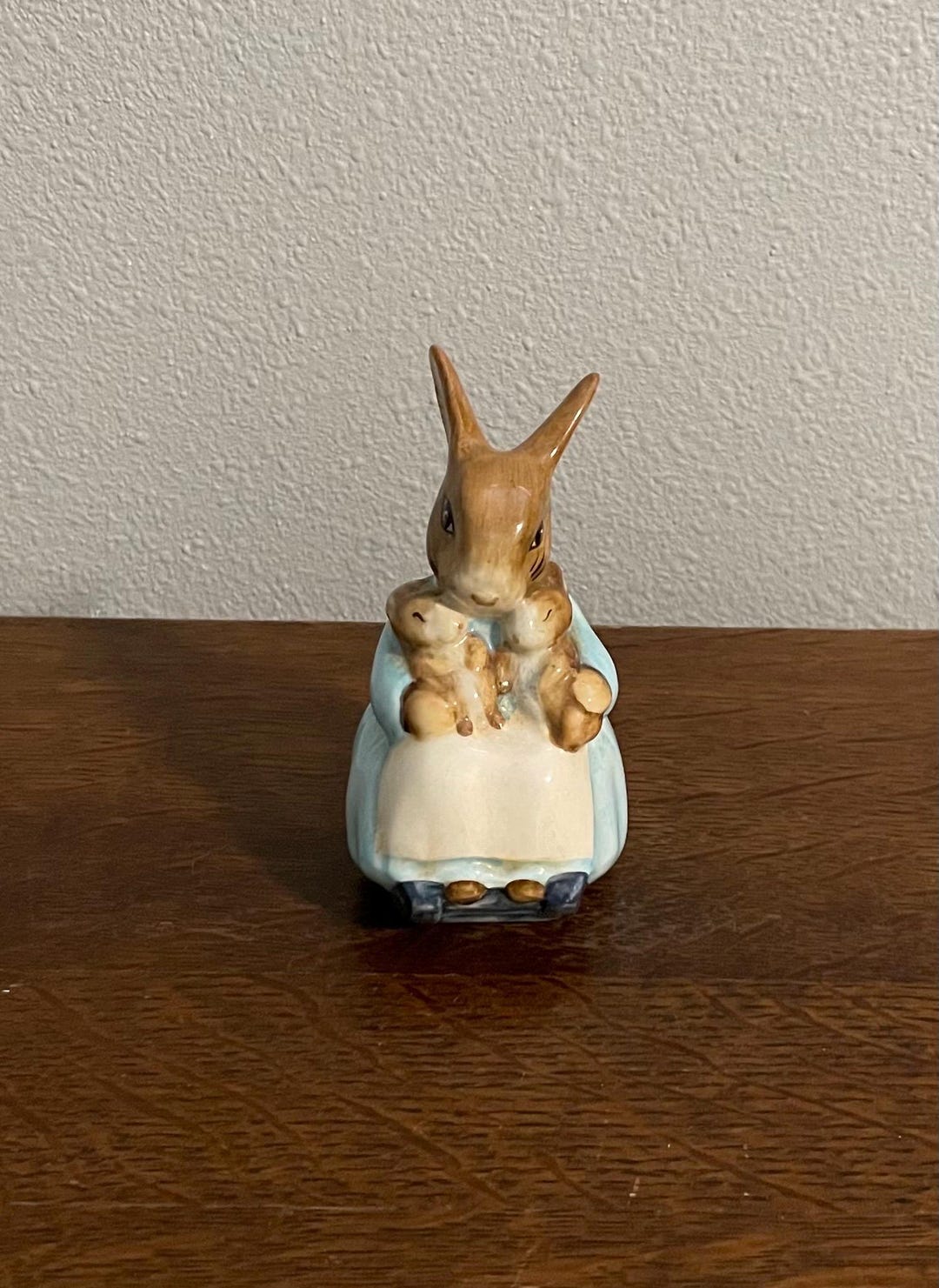 Mrs. Rabbit and Bunnies- Beatrix Potter Figurine- Beswick, England ...