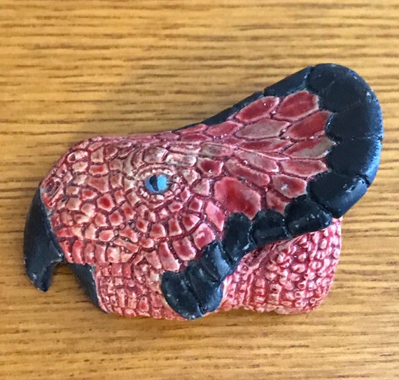 1985 Protoceratops Head Brooch- Vintage Resin Protoce… - Gem