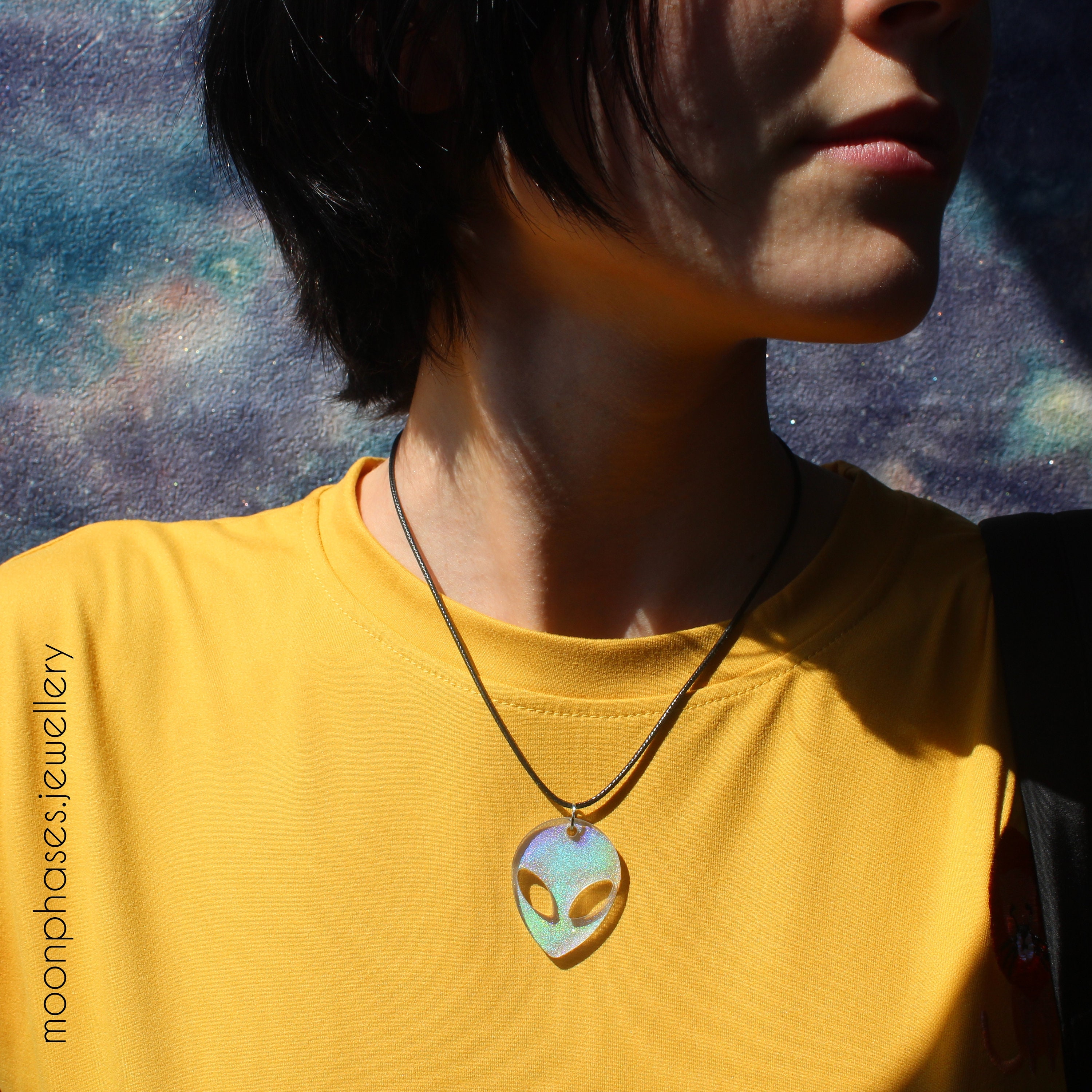 Holographic Alien Necklace / Rainbow Alien Pendant / Sci Fi / Ufo ...