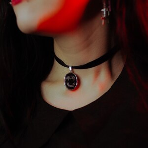 Vampire Teeth Necklace / Black Velvet Choker / Vampire Jewelry / Gothic ...