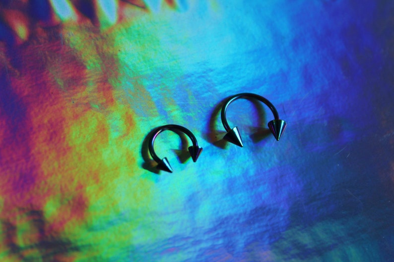 Horseshoe Septum Piercing / Rainbow Piercing / Spike Septum - Etsy