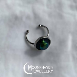 Green Beetle Ring / Whimsigoth Jewelry / Chrysolina / Nature Inspired ...