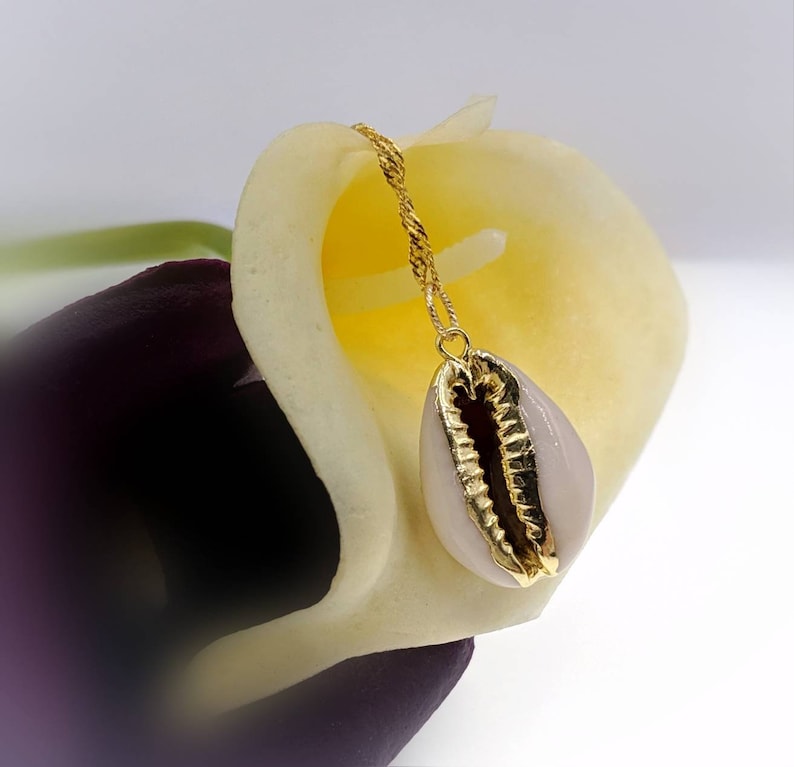 24K Gold Cowrie Shell Puka Shell Necklace Gold Puka Shell - Etsy