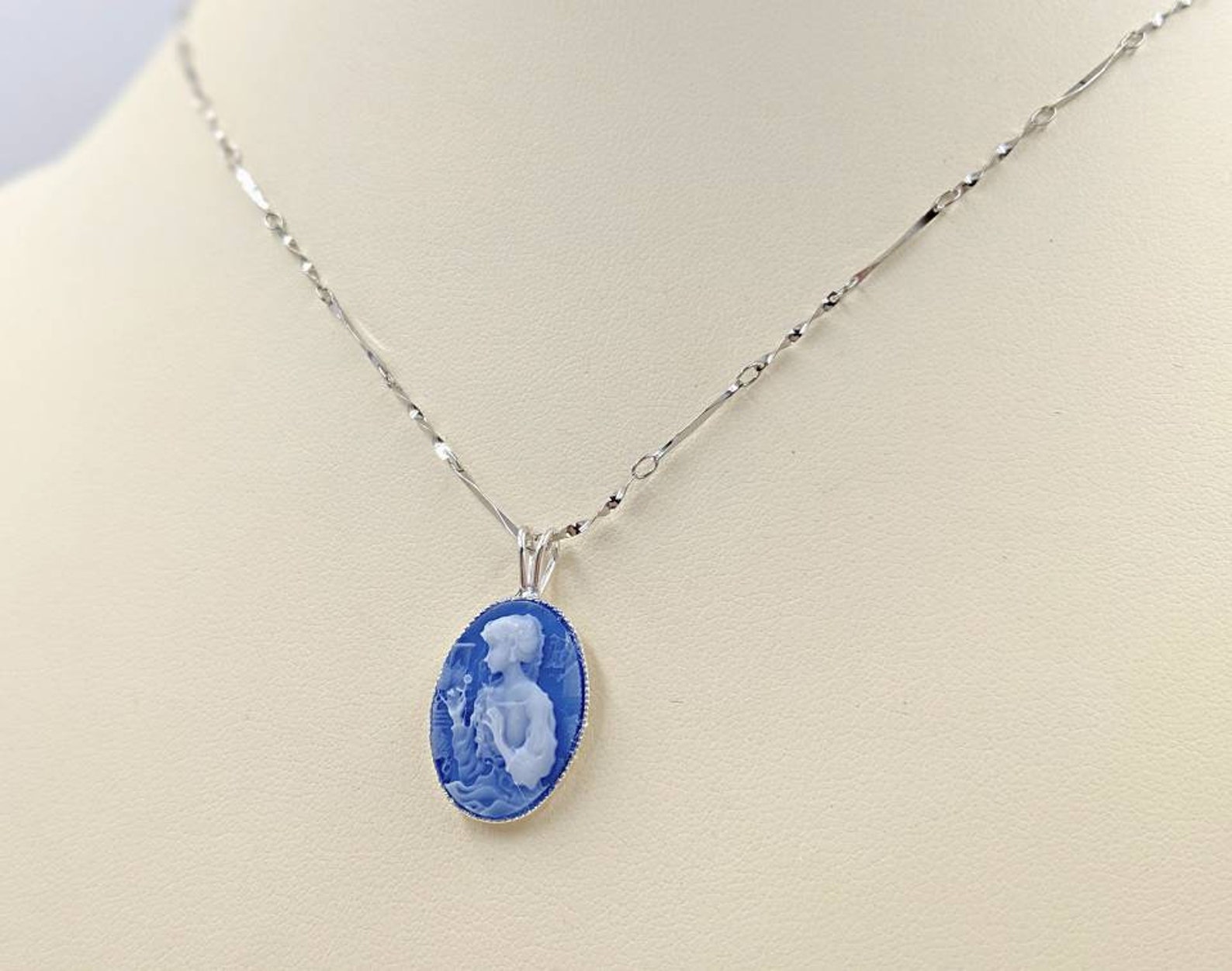 Blue Victorian Cameo Genuine Agate Cameo Necklace Blue Woman - Etsy