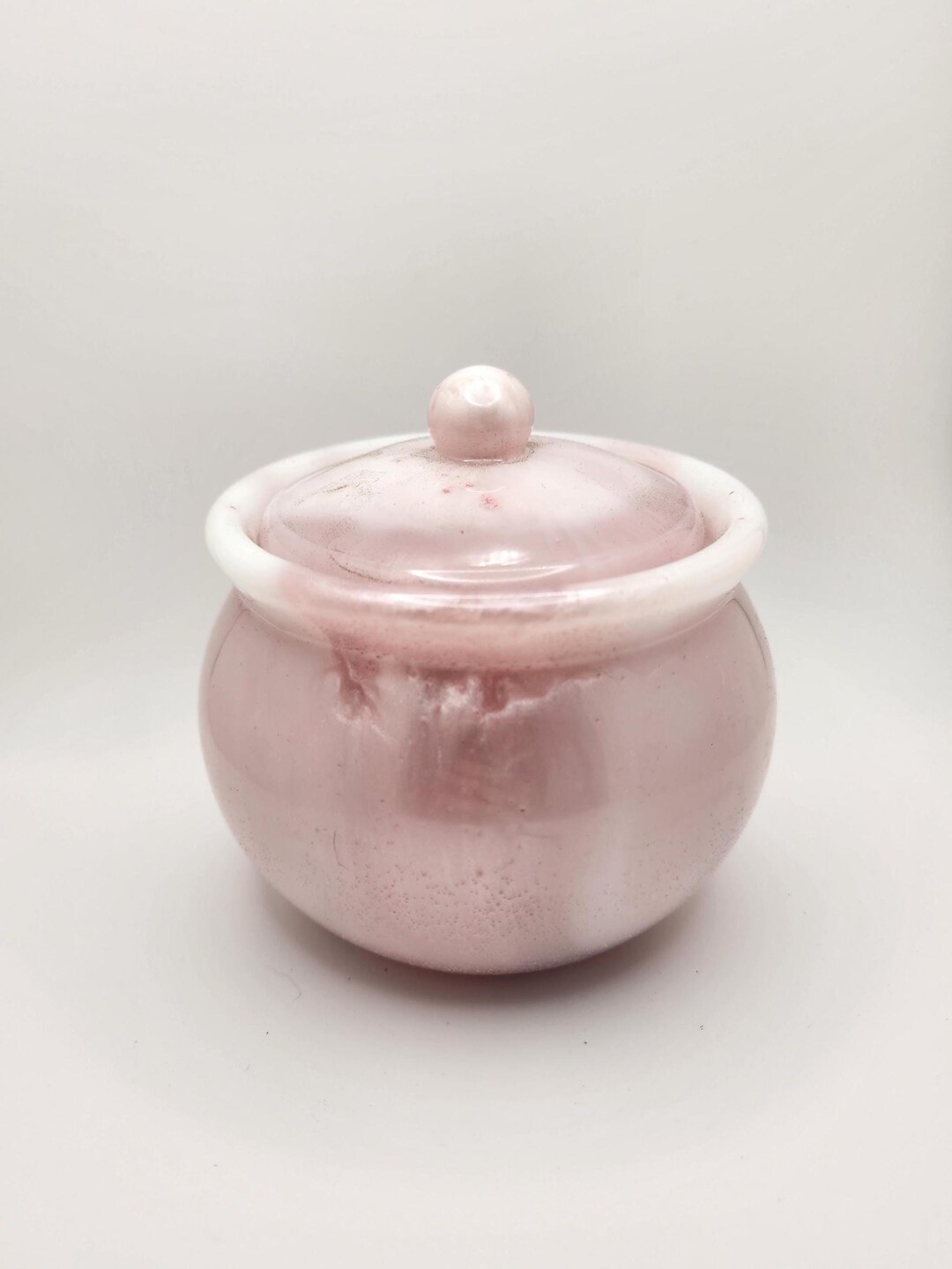 Large Red and White Marble Resin Cauldron With Lid – Witchy Storage Jar ...