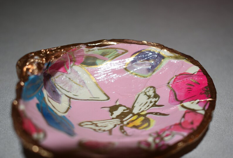 Bee Decoupage Clam Shell Gold and Pink Cape Cod Liquid - Etsy