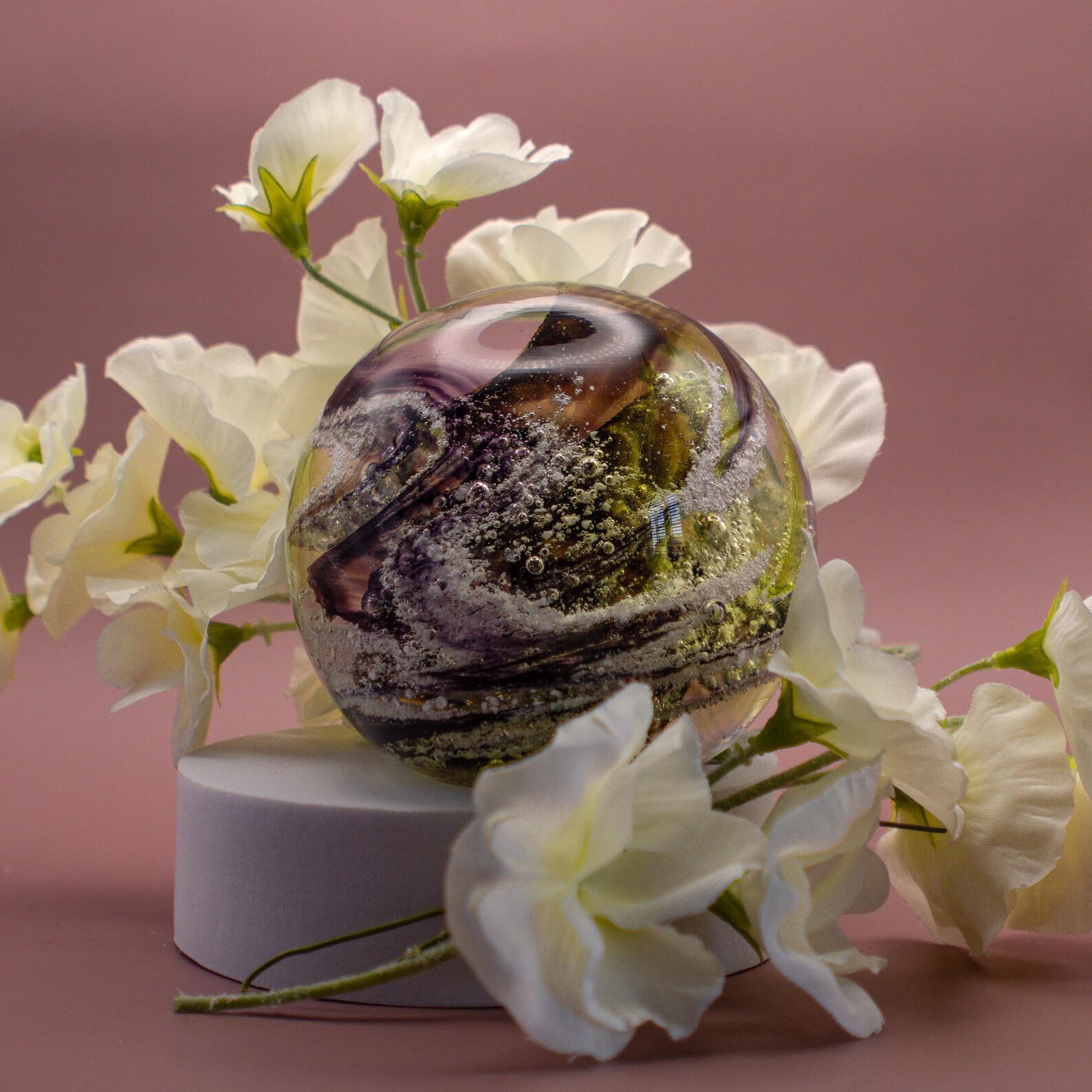 Cremation Ashes Round Paperweight With Your Loved One’s Ashes Preserved ...