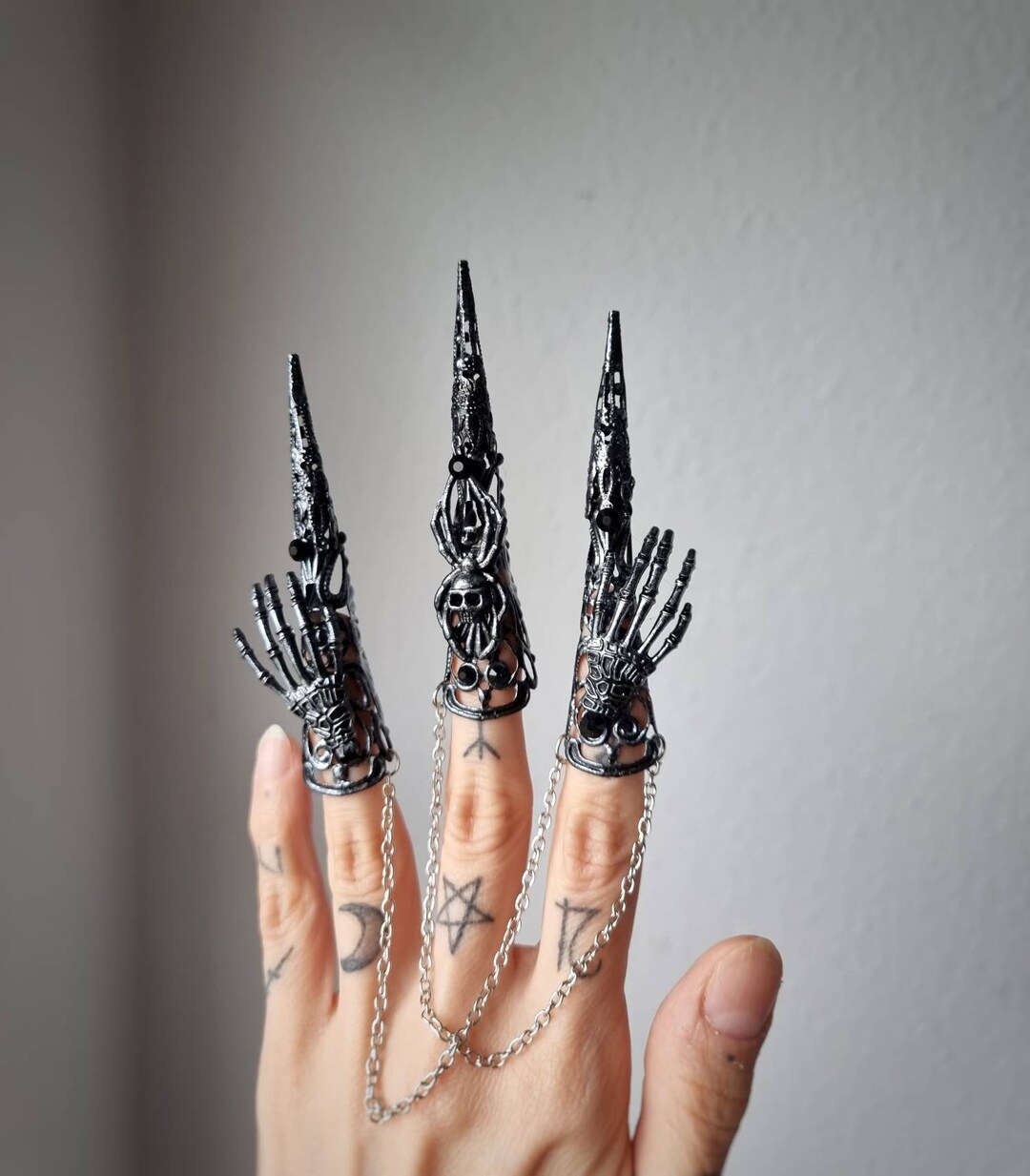 Creepy Claws, Gothic Finger Claws, Goth Crown, Medusa Costume, Gothic ...