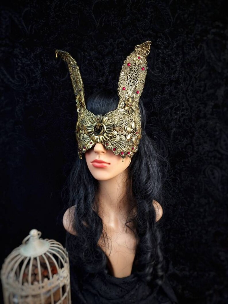 Blind mask Bunny Queen bunny mask larp - Etsy.de