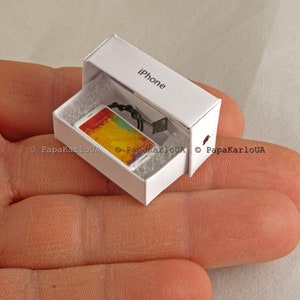 Smartphone in Retail Box for Dollhouse, Miniatures Decor Accessories 1: ...