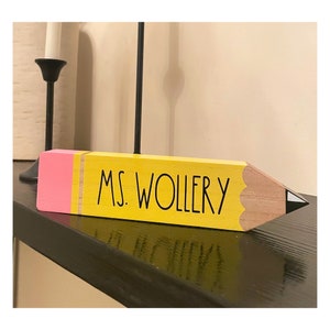 Teacher Classroom Decor, Personalized Teacher Name Desk Decoration ...