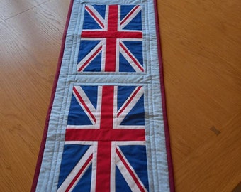 Quilted Table Runner - Etsy UK