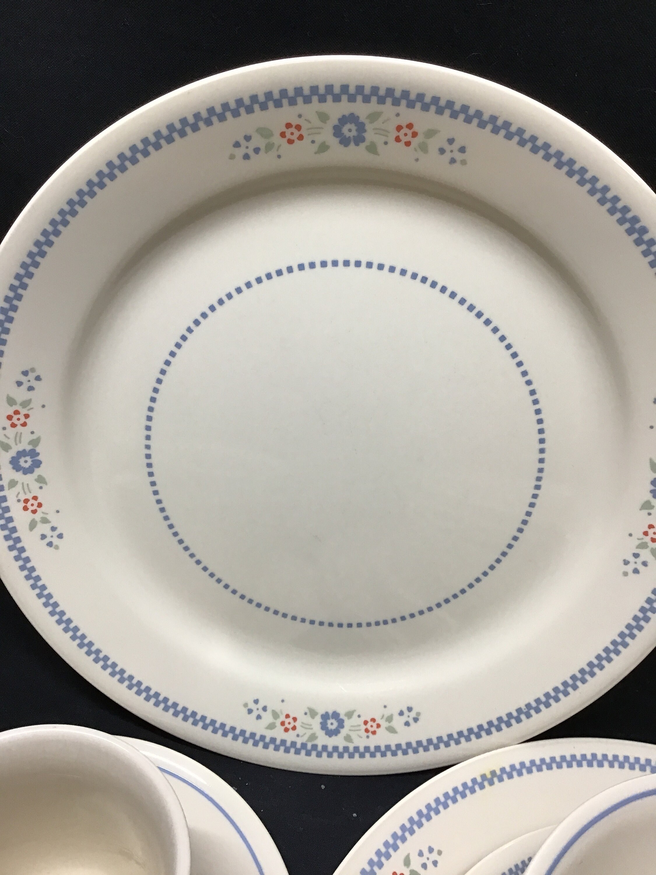 Vintage Discontinued Corelle Needle Point Dinnerware. 20 Total - Etsy