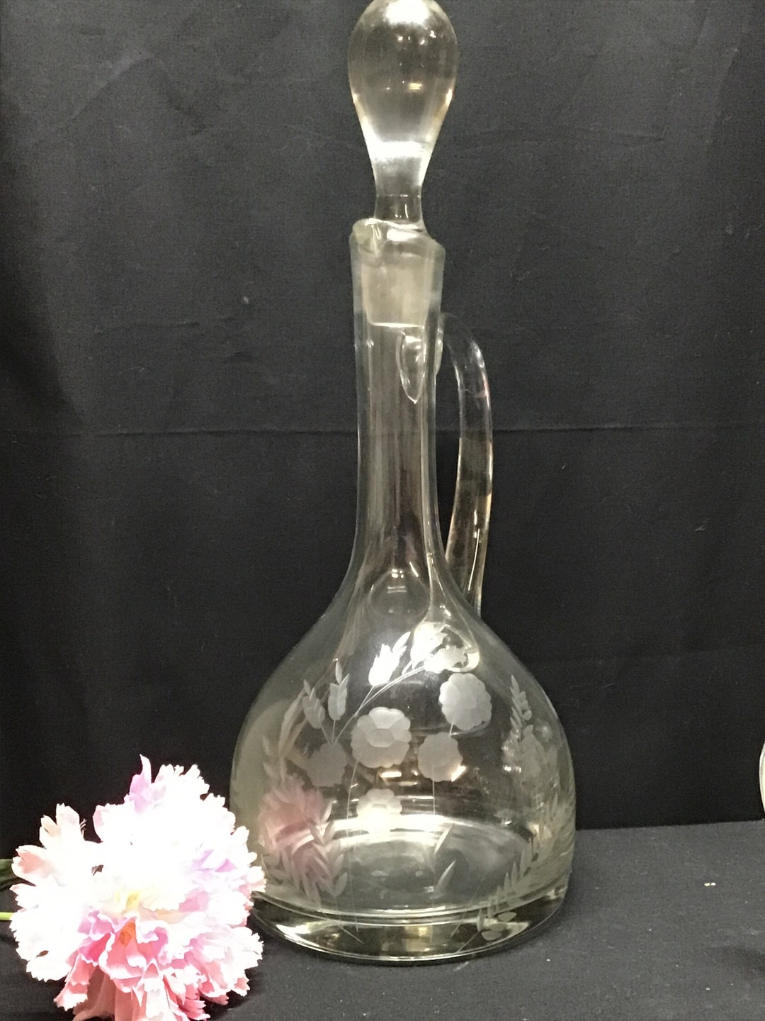 Vintage Etched Floral Design Decanter. 40 Ounce Capacity. - Etsy