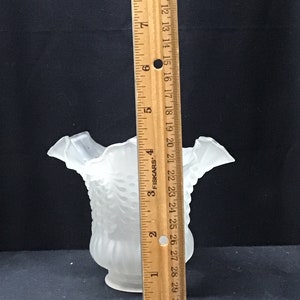 Frosted Lamp Shade/globe. Ceiling Fan Globes. Beaded, Ruffled Edge ...