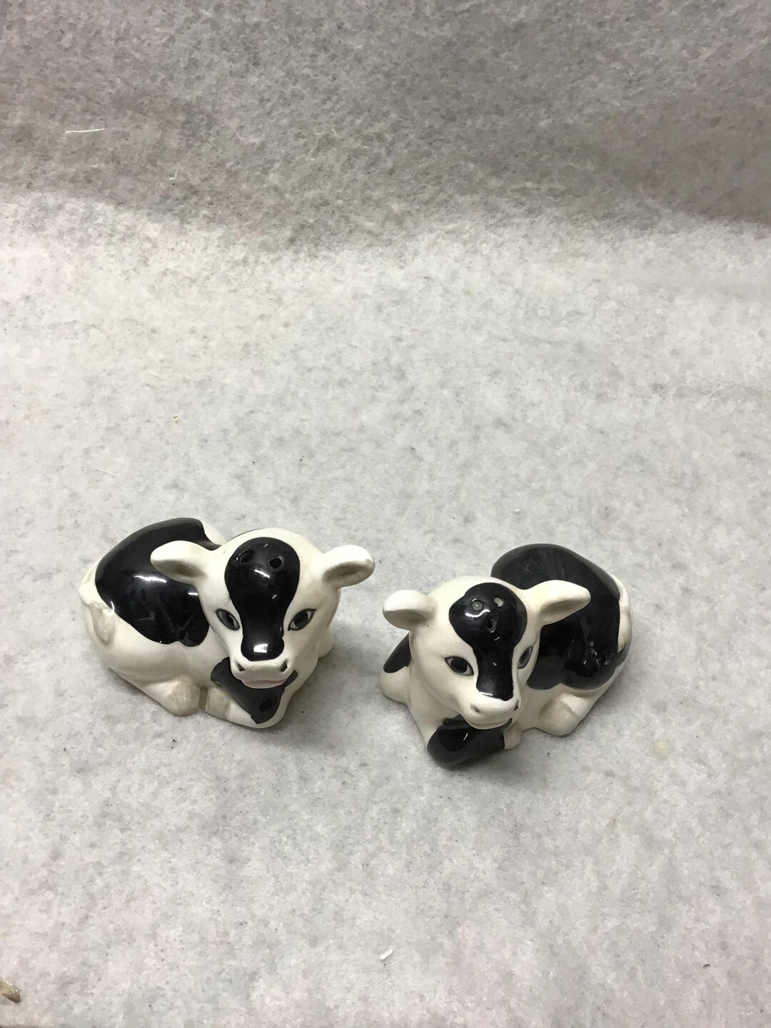 Small Ceramic Cow Salt & Pepper Shaker. Farmhouse Kitchen. Blue Sky ...