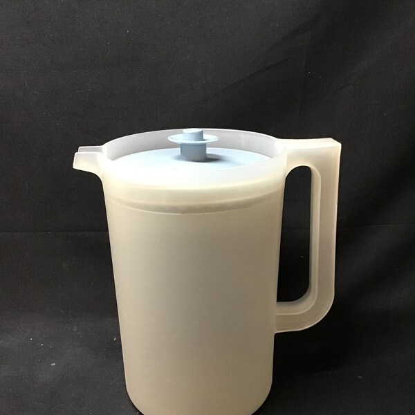 Tupperware Pitcher (You'll Enjoy) - Etsy