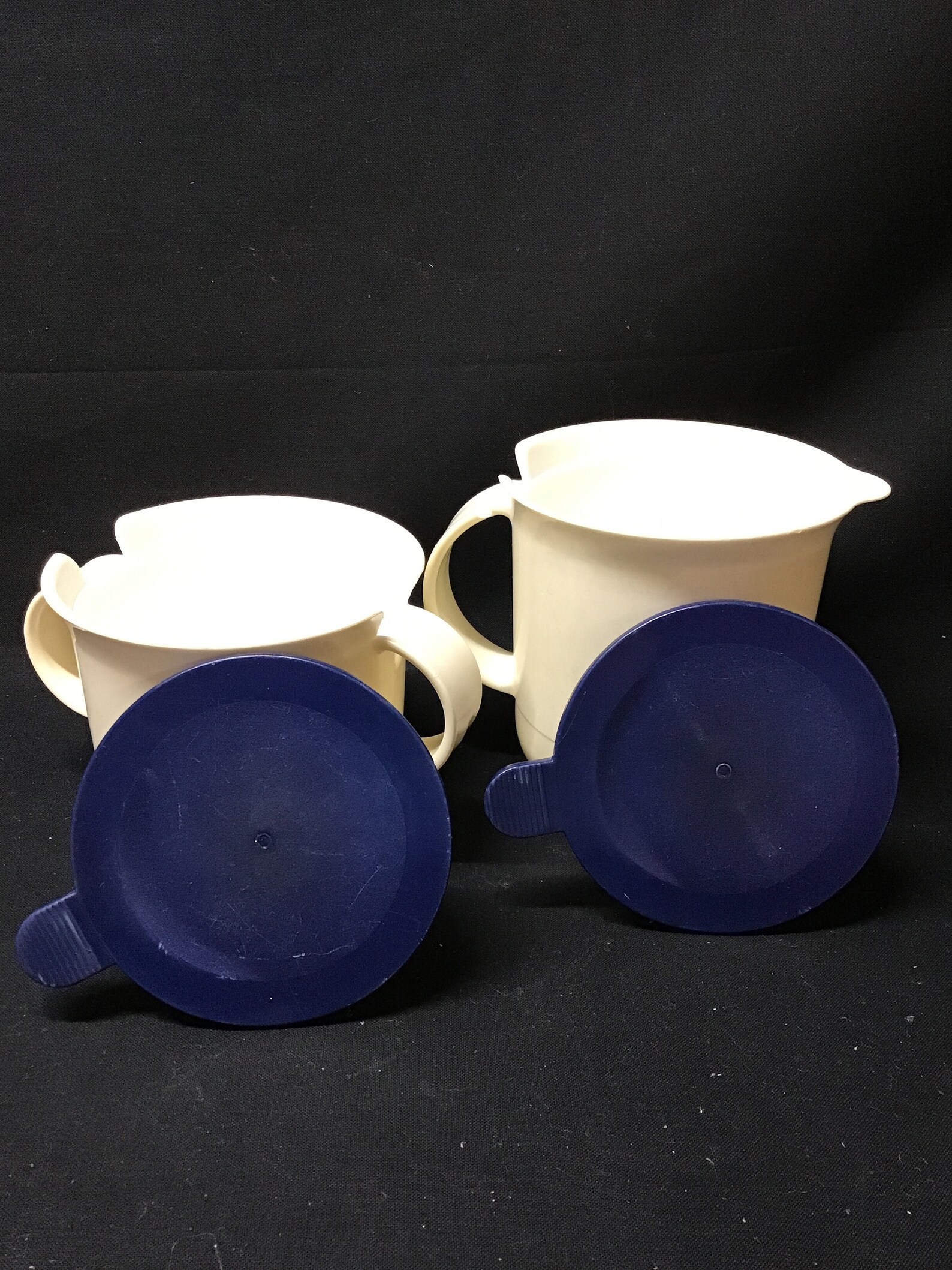 Vintage Tupperware. Sugar and Creamer Set. White With Blue - Etsy