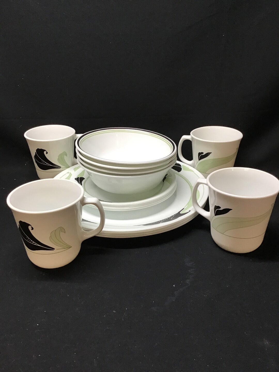 Vintage Corelle Dishes. "black Orchid" Pattern. 16 Pieces Total - Etsy