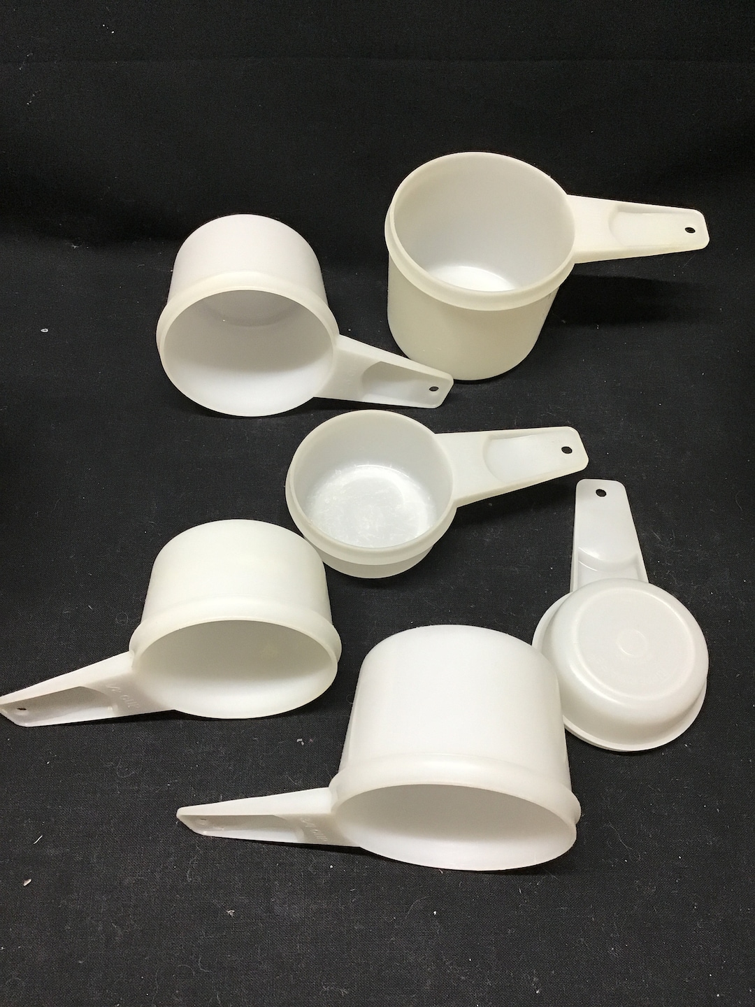 Vintage Tupperware Measuring Cups. White Color. Set of 6 - Etsy