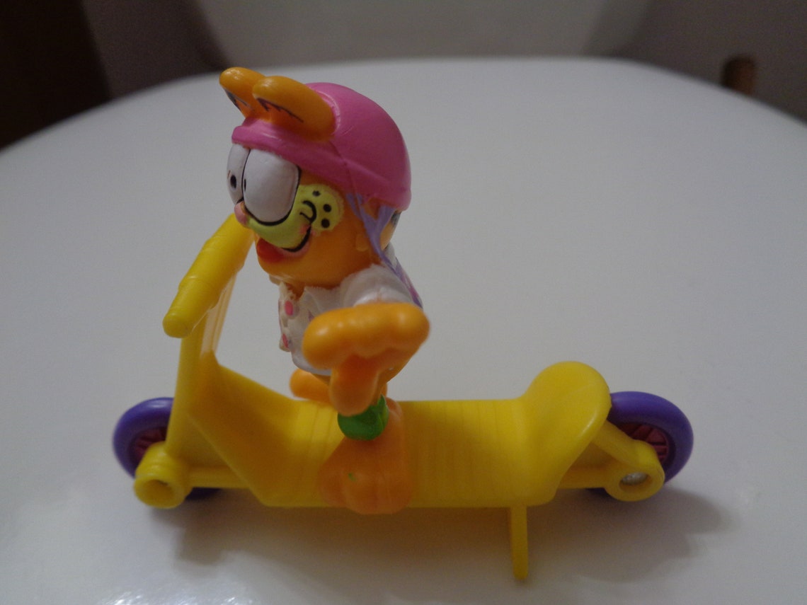 Vintage 1981 Garfield Biker With Bike Plastic Figure - Etsy