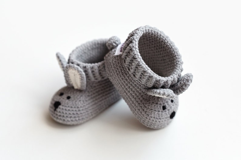 Newborn shoes gift Friend pregnancy Gray baby animal booties | Etsy