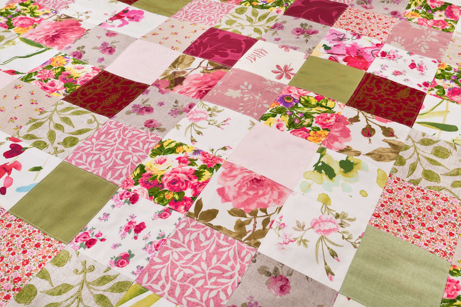 Handmade Patchwork Quilt Rose Garden Pink Green and Cream - Etsy