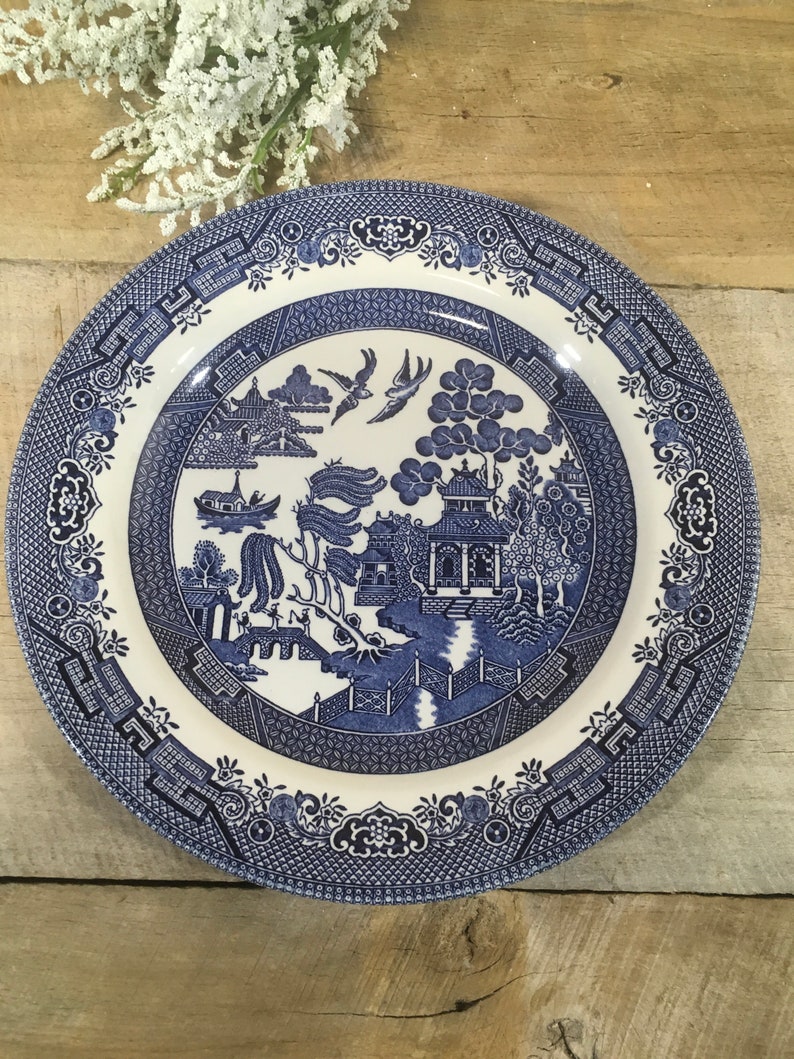 Vintage plate Churchill Staffordshire England blue white decor - Etsy.de