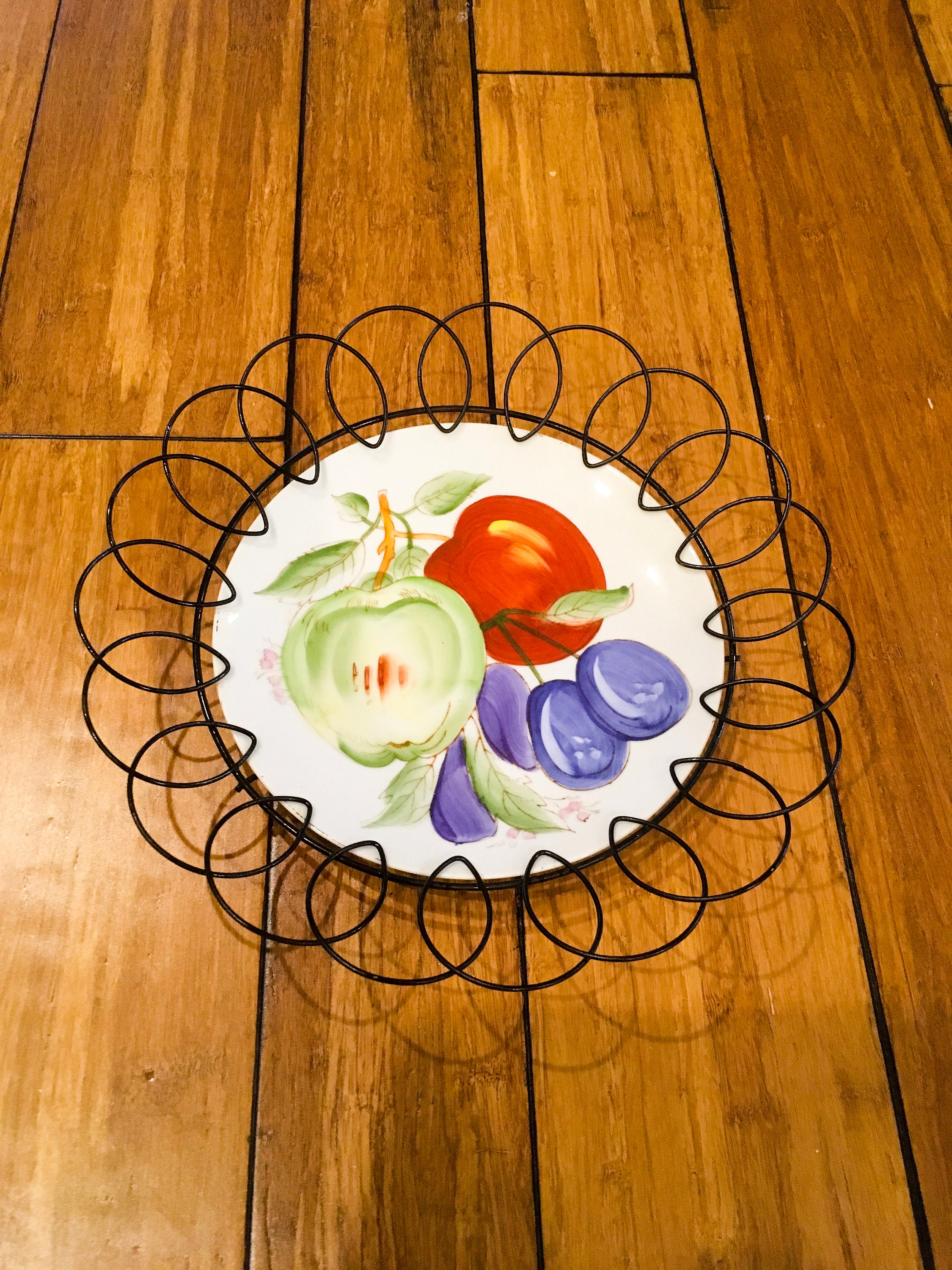 Vintage plate holder fruit plate black metal holder wall decor | Etsy