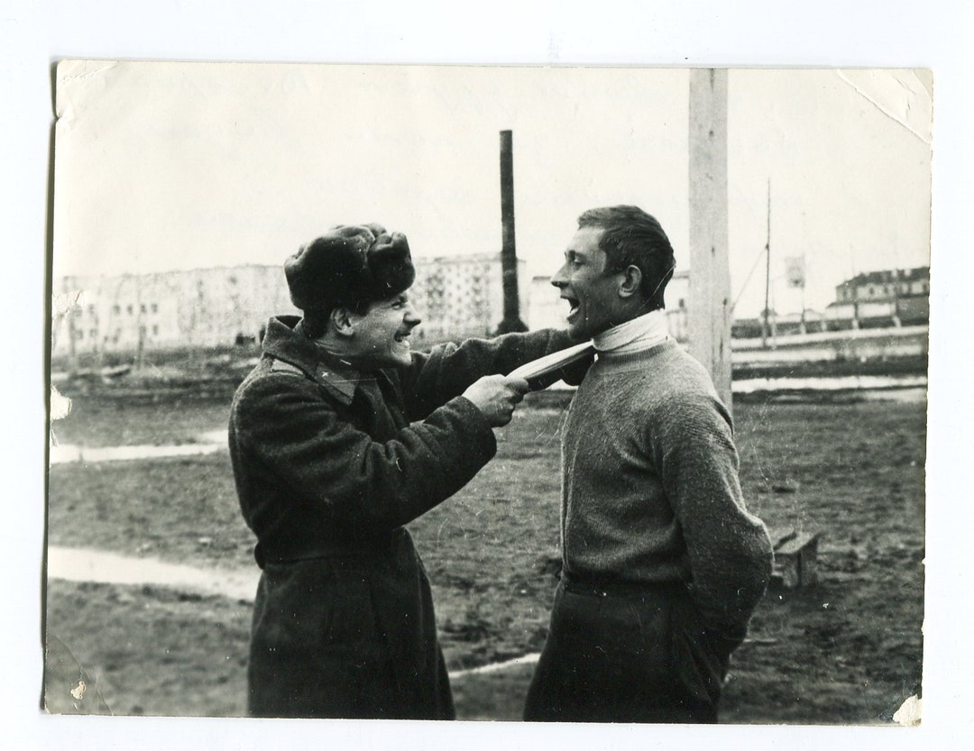 Men With Knife Creepy Spoky Weird Odd Unusual Oddity Curiousity Curious ...