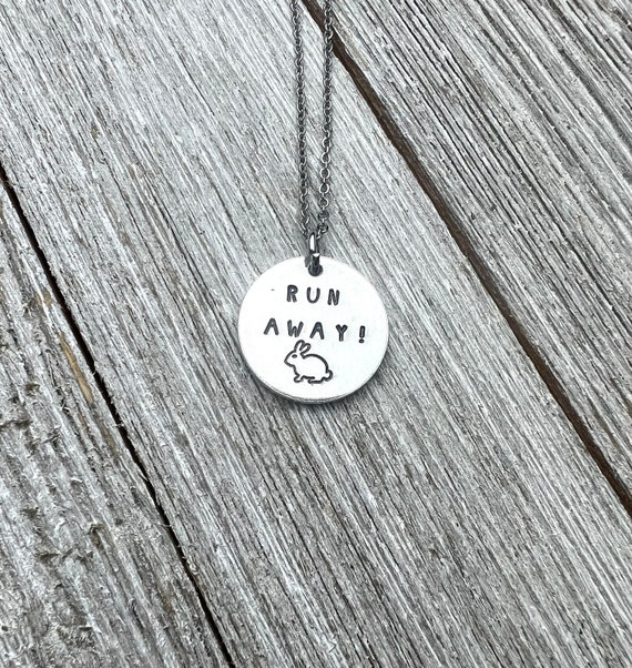 Monty Python Conejo Huir