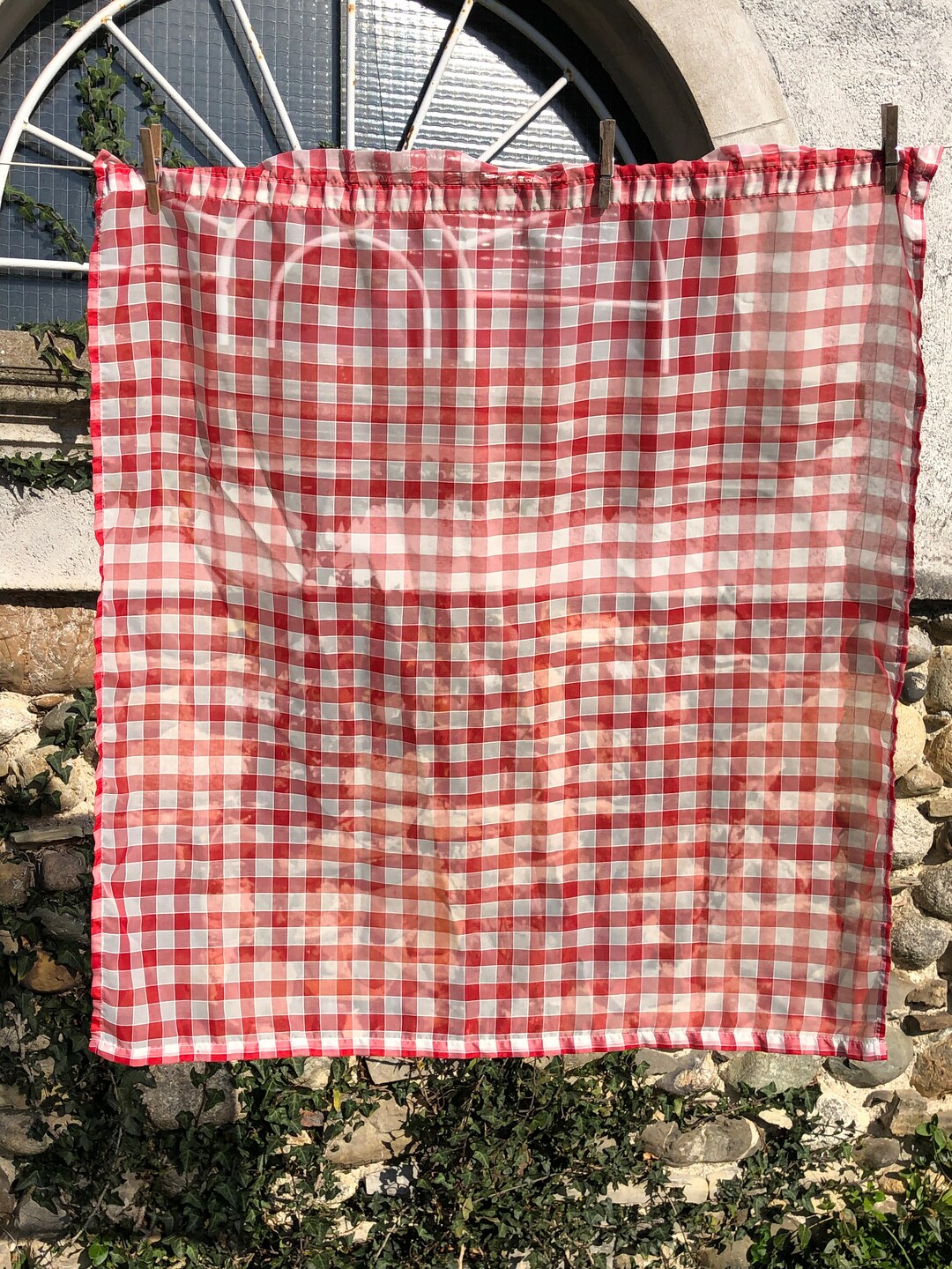 Floaty French Vintage Kitchen Curtain/panel in Classic Red Gingham ...