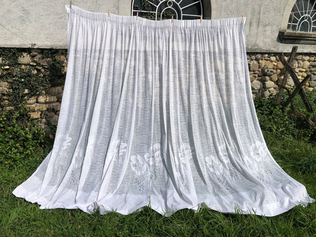 French Vintage Long 1970s White Floaty Lace/net Curtain Panel With ...