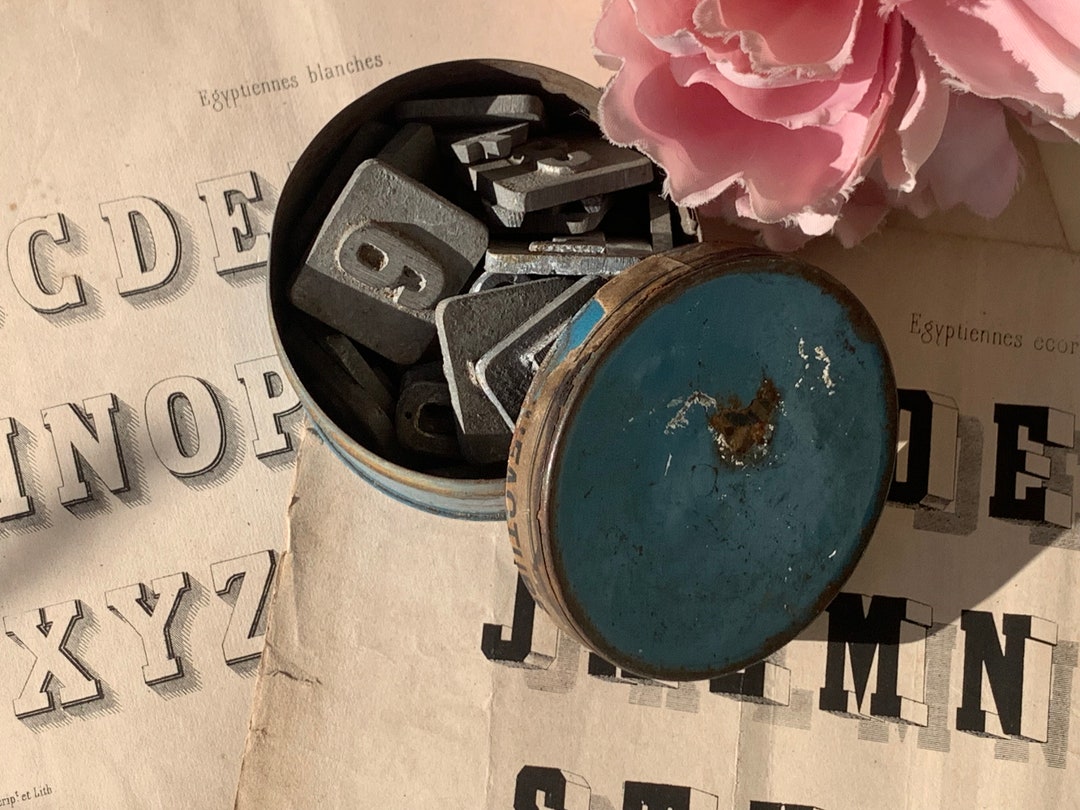 French Vintage Small Cast Metal? Printing Numbers/letters in an Old ...
