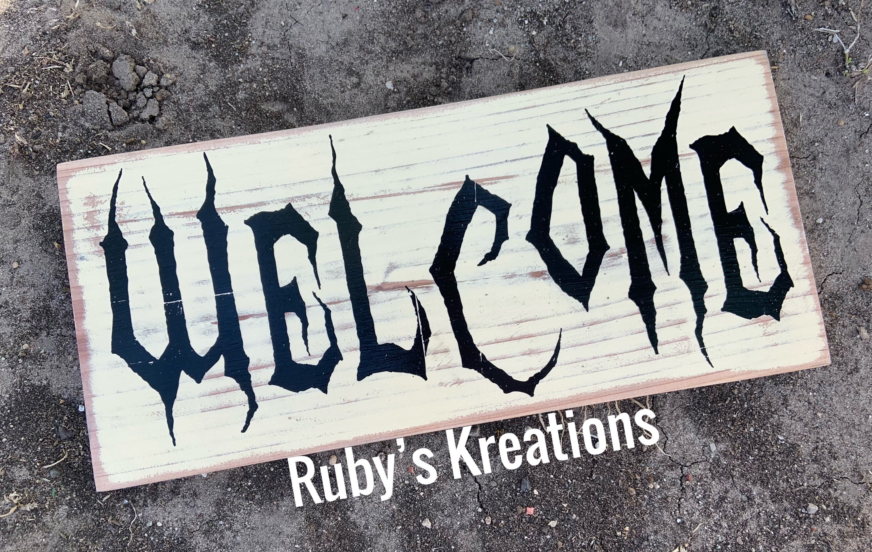 Halloween Welcome Sign Rustic Wreath Sign Distressed Scary - Etsy