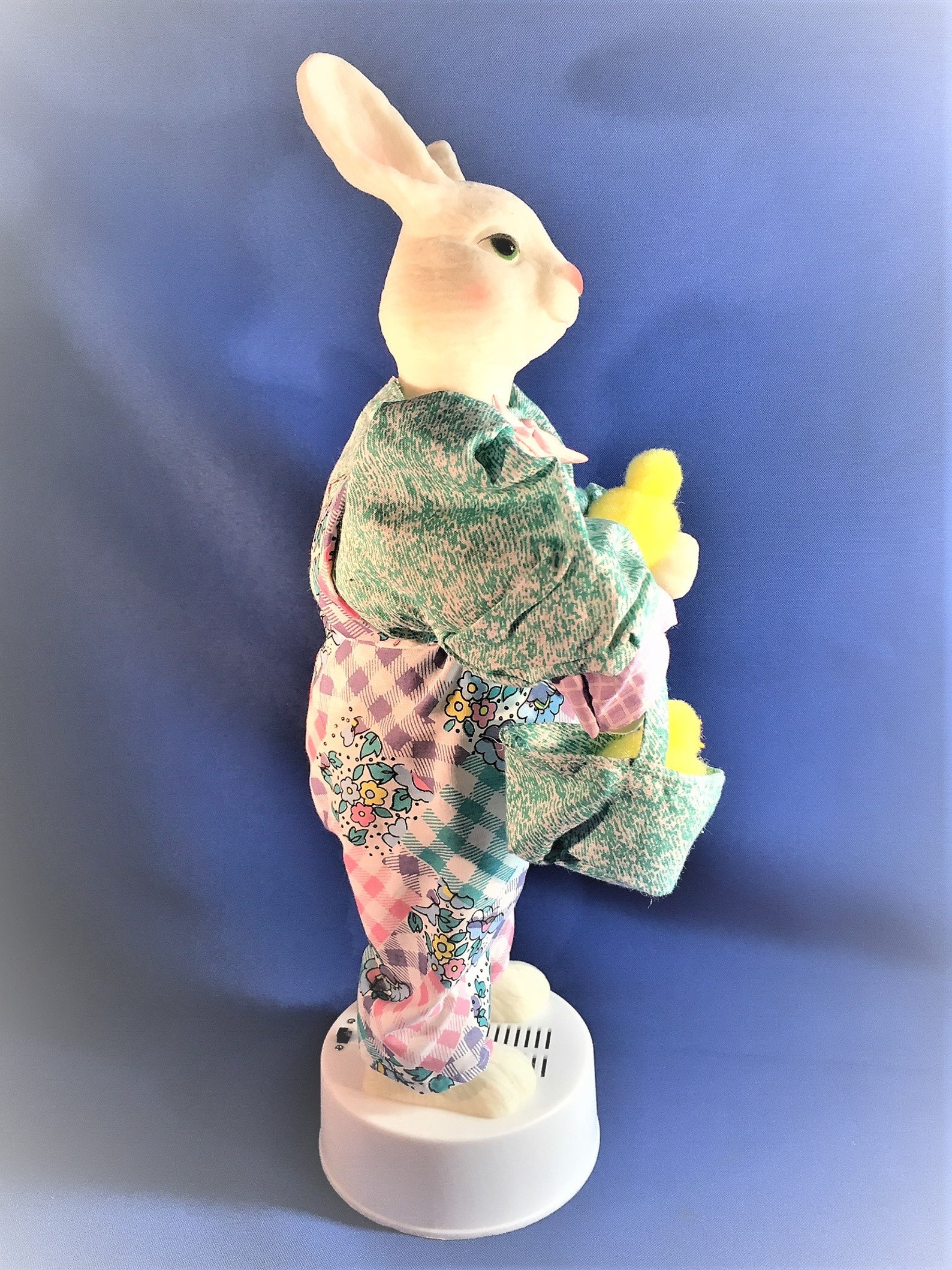 Vintage Dan Dee Musical Animated Easter Bunny in Original Box W ...