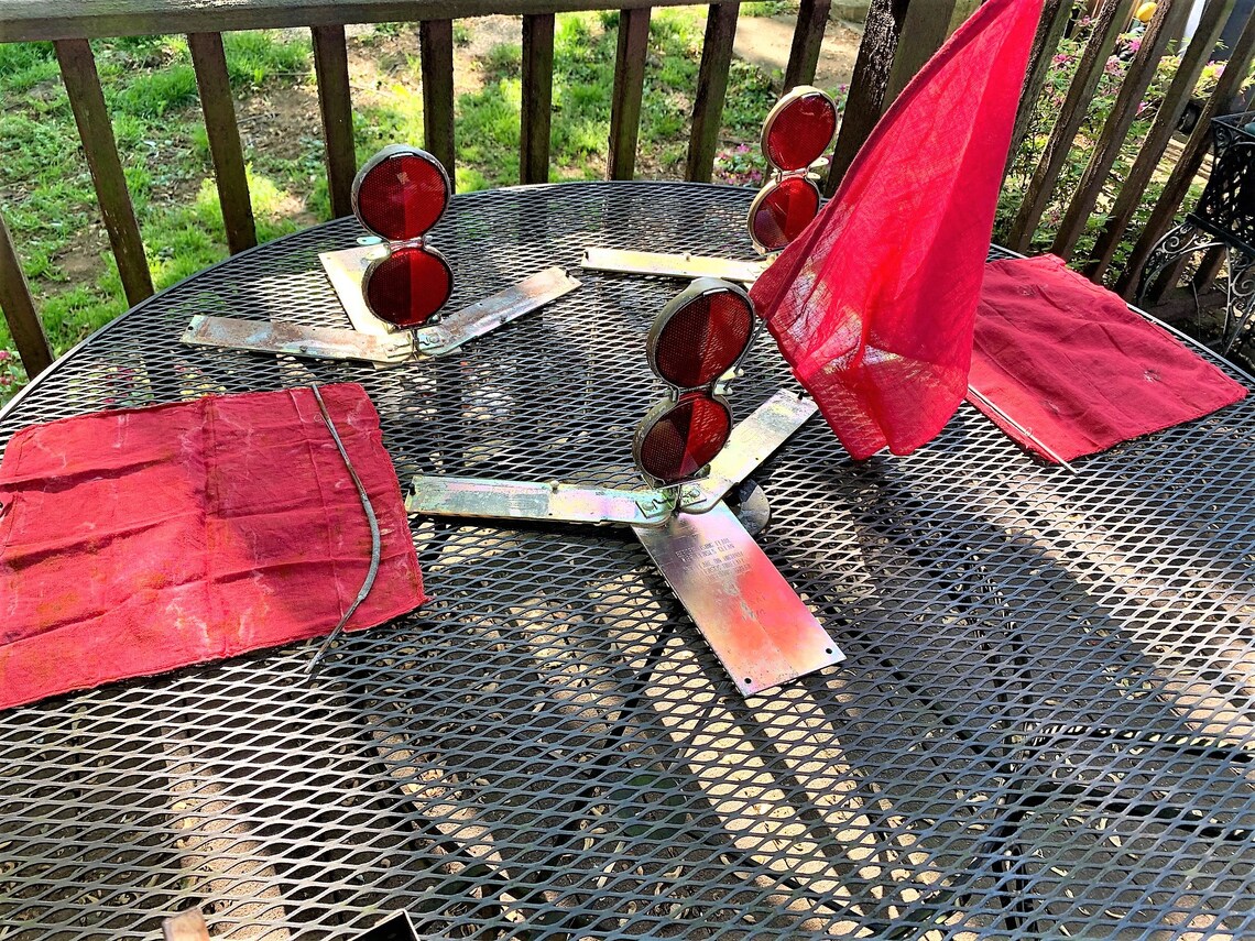 ROTUNDA Reflector Flares in Original Box Including Flags & - Etsy