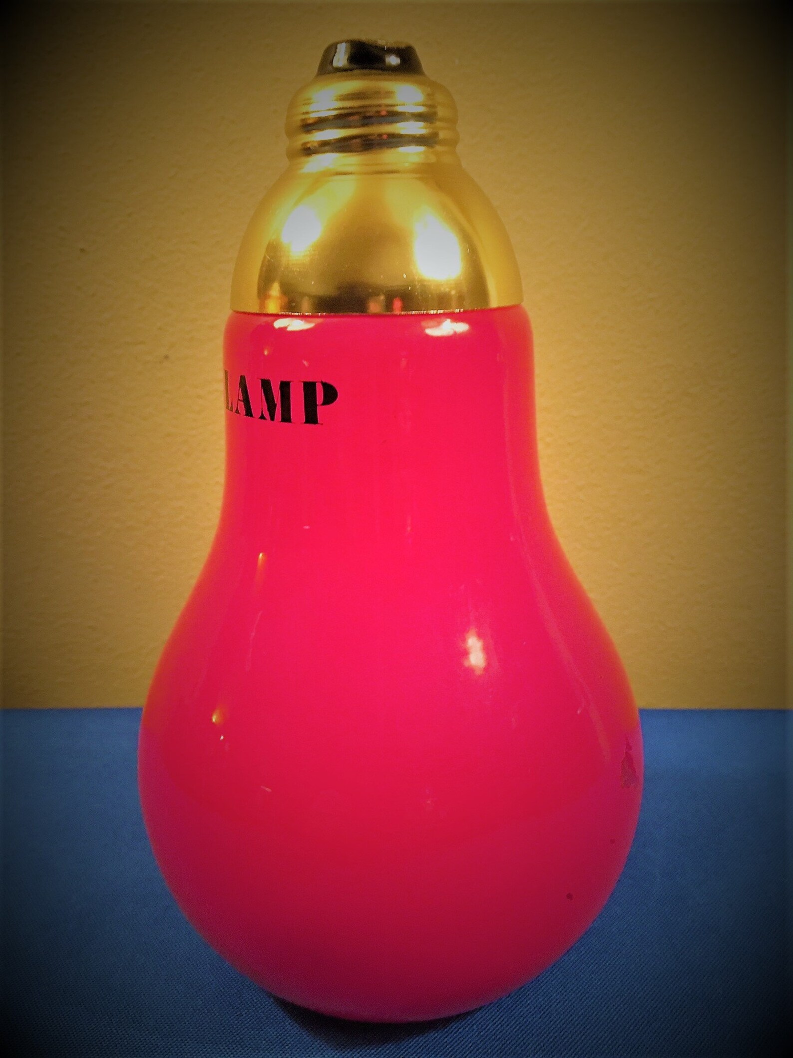 Whiskey Red Light Bulb Decanter, 5000 W. Lamp, Vintage Barware, Mancave ...