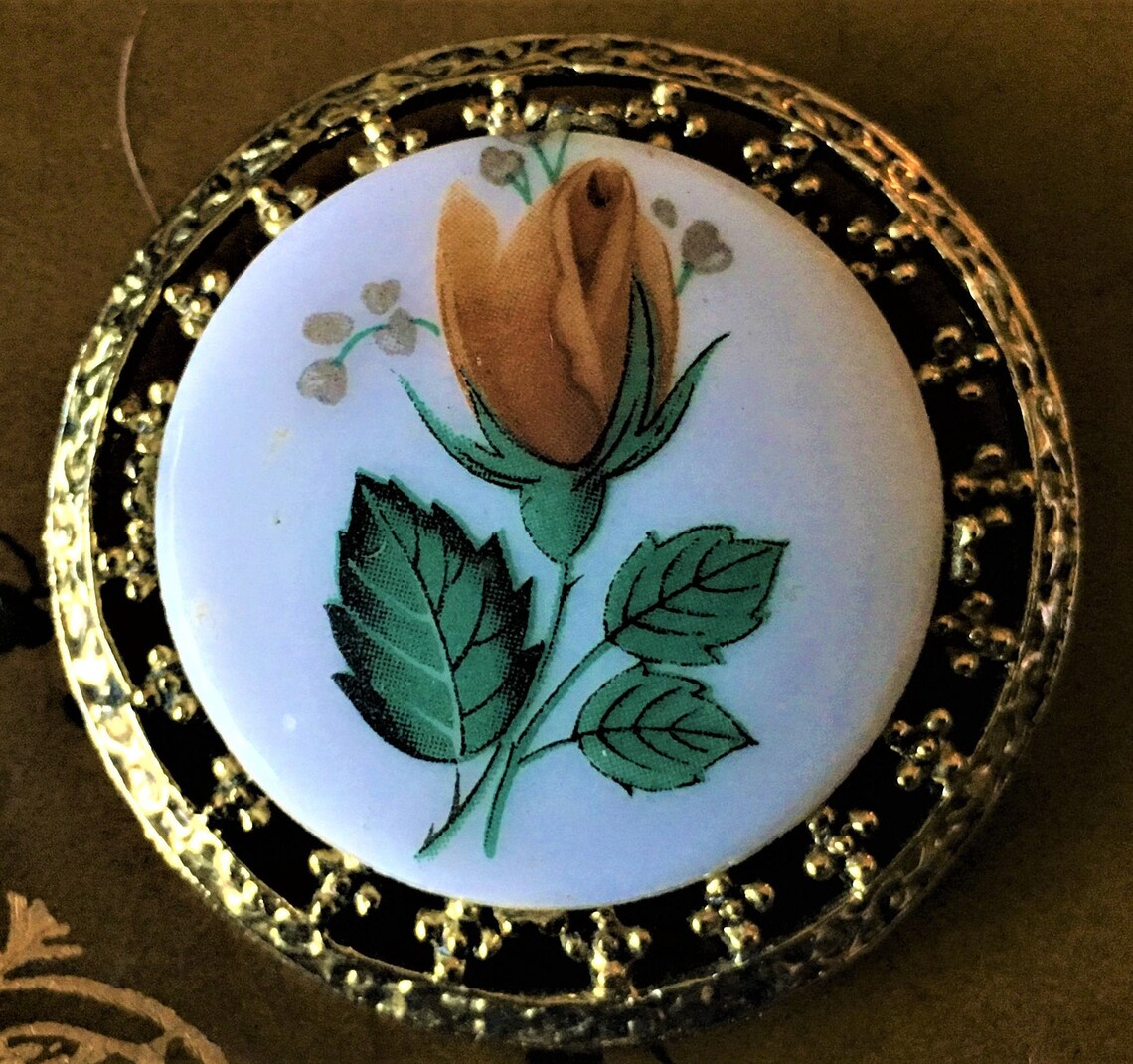 Vintage Cameo Type Brooch With Red Rose Set in Goldtone - Etsy