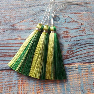Green Silk Tassels, 3 Inches Tassels, 2 Colors Tassels, Pistachio ...