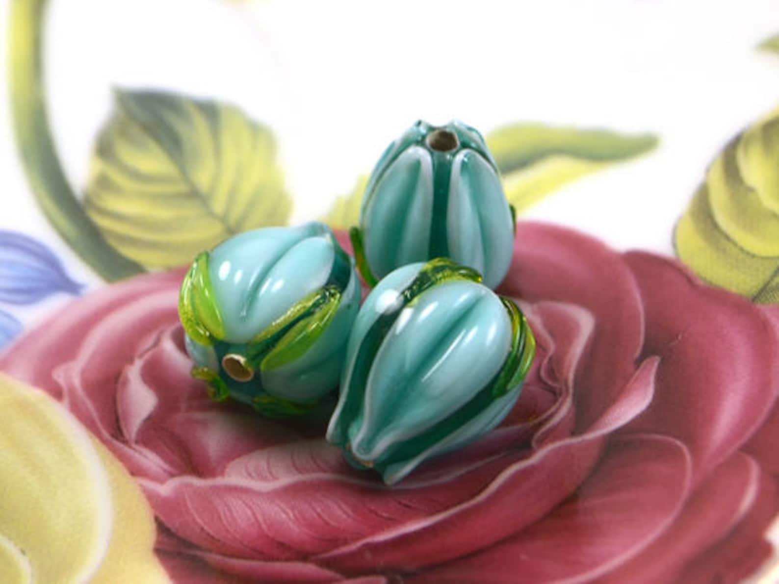 Lampwork Flower Bead Green Emerald Glass Bud Bead Leaf Spring Floral ...