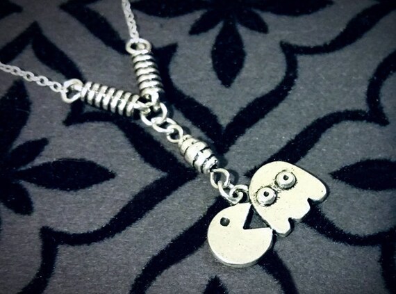 Pac-man Necklace / Pac-man / Pop Culture Jewelry / Geek | Etsy