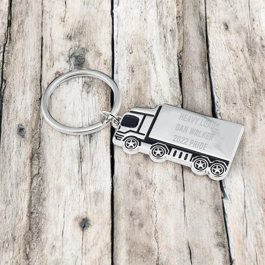 Personalised Truck / Lorry / HGV / Trucker Keyring in Gift Box ...