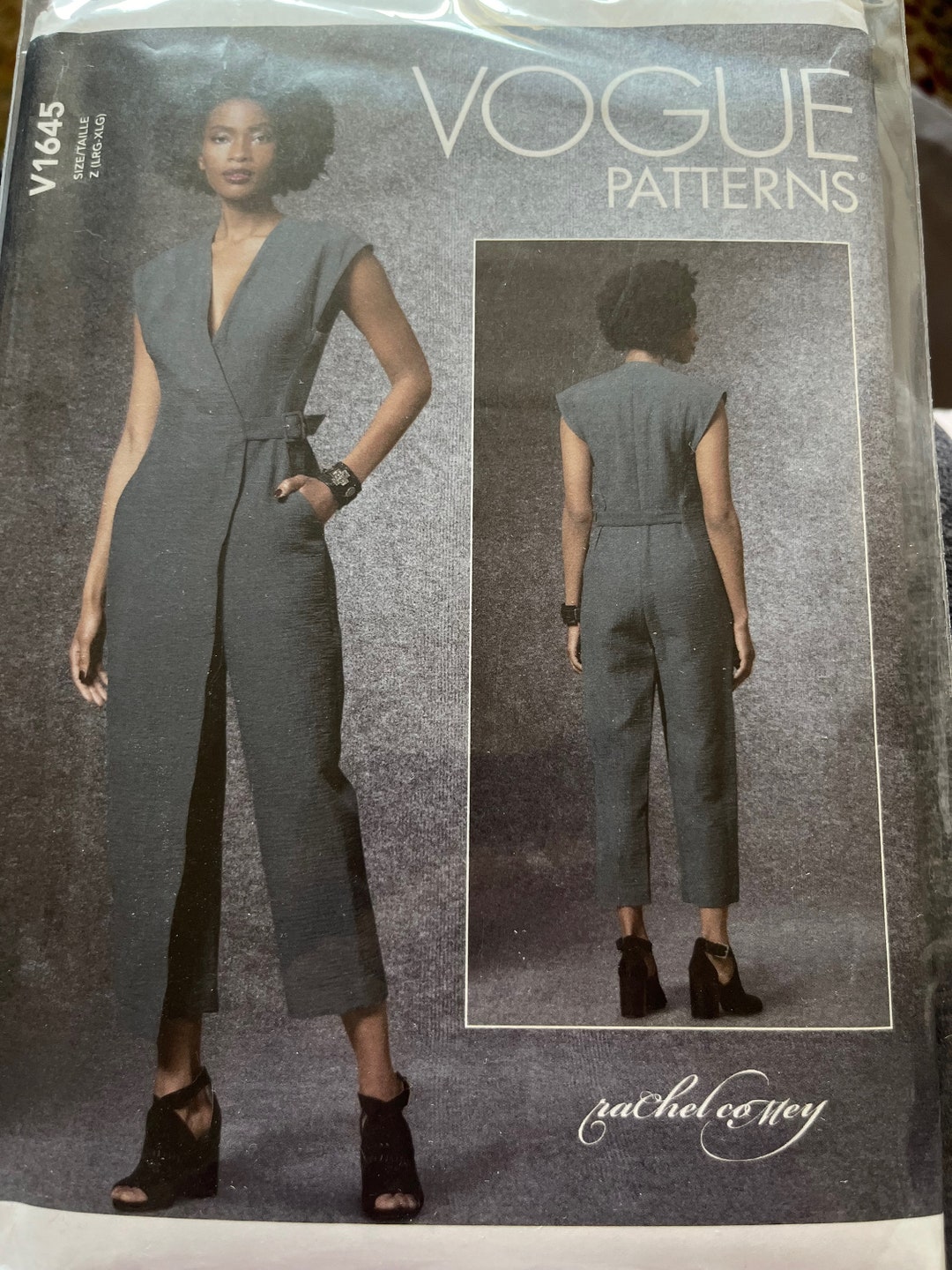 Vogue V1645 Sewing Pattern - Etsy