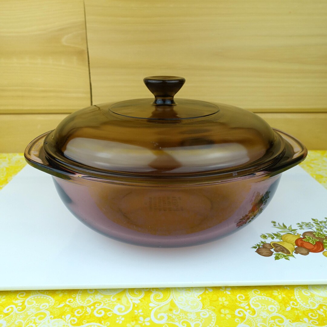 Pyrex 1.5-liter Casserole With Cover, Cranberry With Fireside Brown ...